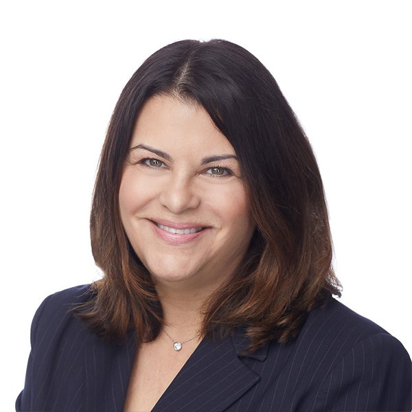 Lisa Metzler's Instagram, Twitter & Facebook on IDCrawl